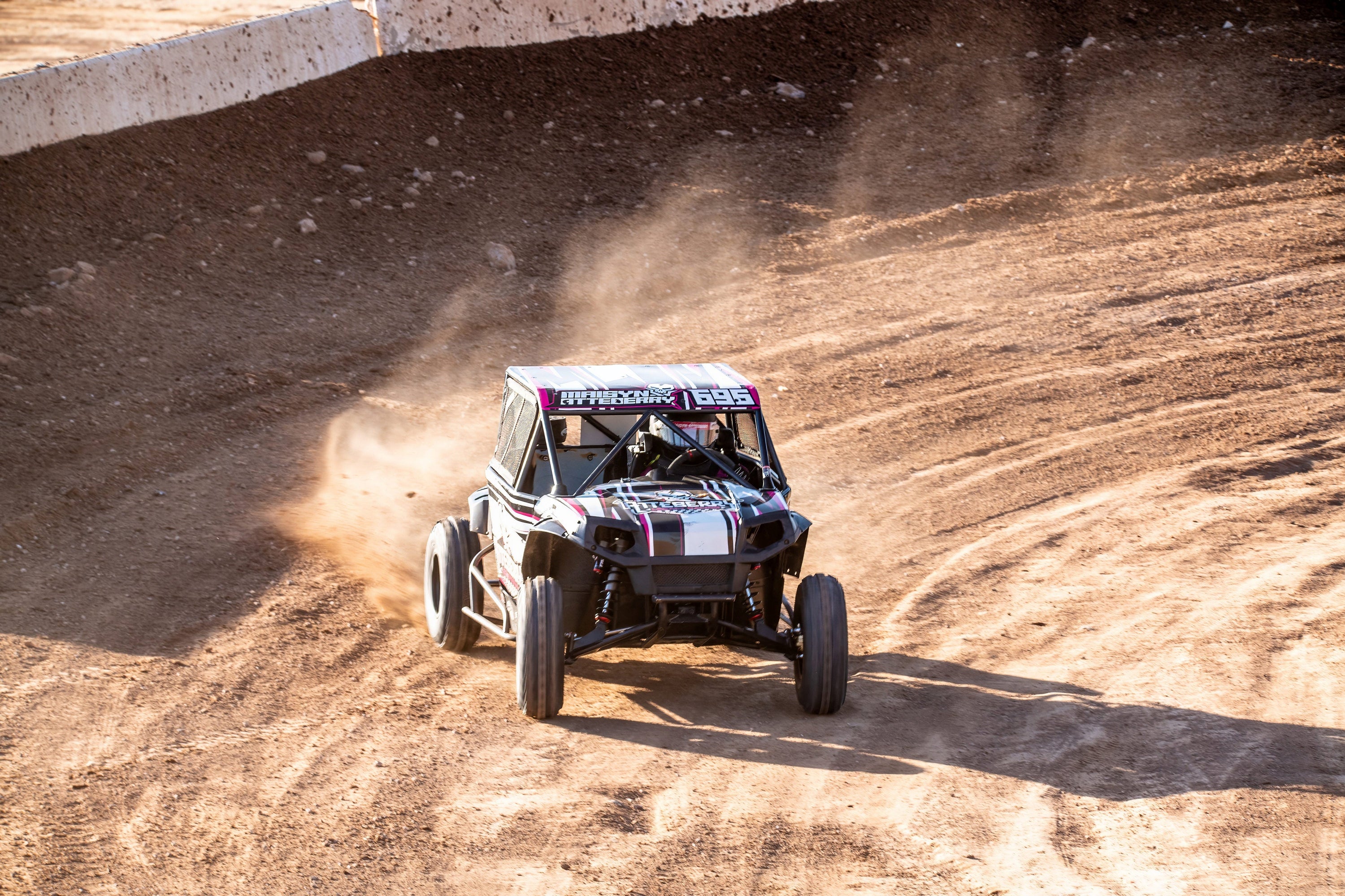 Maisyn Atteberry - Vixen Spotlight – OFF-ROAD VIXENS CLOTHING CO.